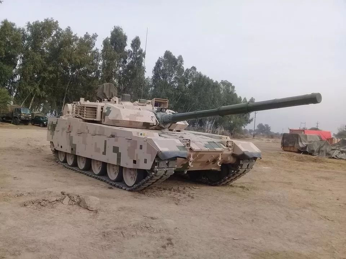 不买乌克兰T-84M了？巴基斯坦时隔3年再次测试中国VT-4外贸坦克