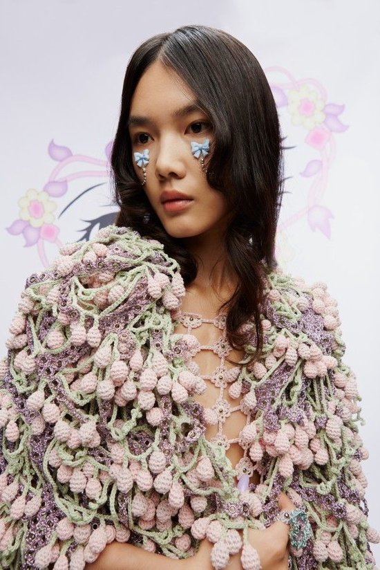Nan Knits Spring Summer 2024系列大秀——美乐蒂 （Hello Melody）_新浪时尚_新浪网