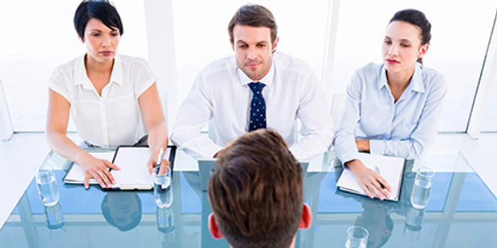 双语揭秘：求职时面试官真正想听的就这4点_手机新浪网