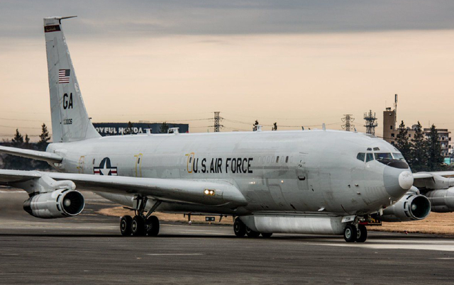 俄乌局势紧张之际 美军E8C侦察机现身乌东部收集情报_新浪图片