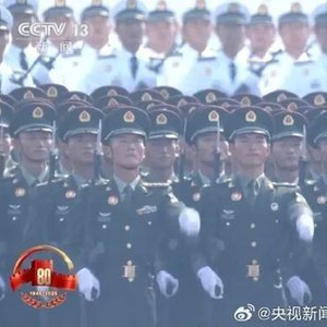 歼20S、DF61导弹，震撼亮相！三支兵种首次亮相天安门广场，空中梯队战机起飞(含视频)_手机新浪网