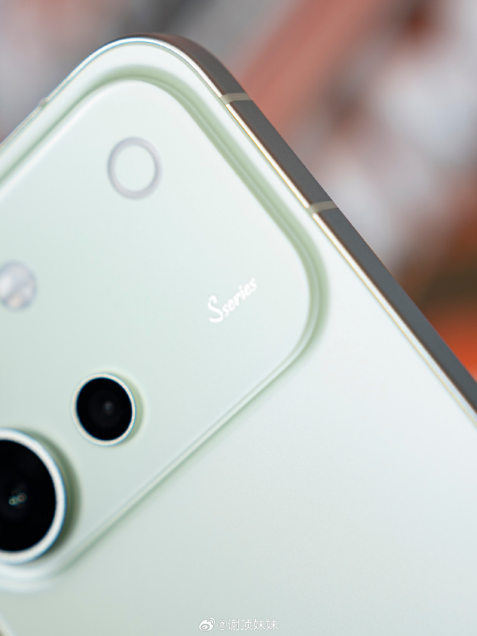 还在纠结哪款手机颜值高又实用？vivo S60 的夏日美学有点东西|光影|田曦薇|背板|星星海|原生_新浪新闻