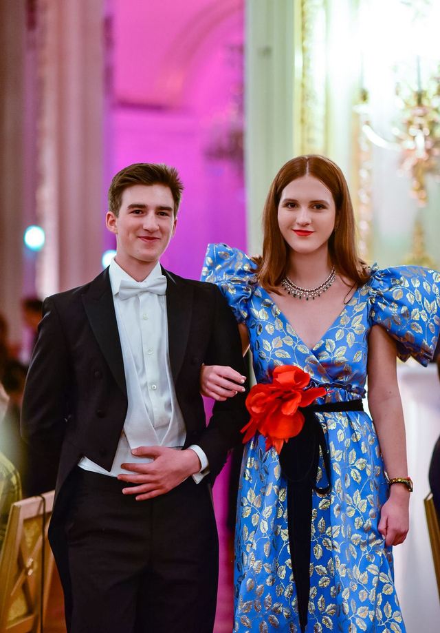 巴黎名媛舞会梦幻开舞_新浪图片