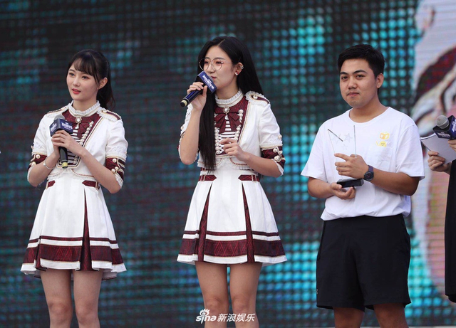 SNH48亮相粉丝嘉年华 甜美可爱笑容青春气息满满_新浪图片