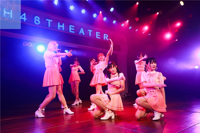 SNH48 TEAM NII《以爱之名》首演 诠释爱的五重奏_手机新浪网