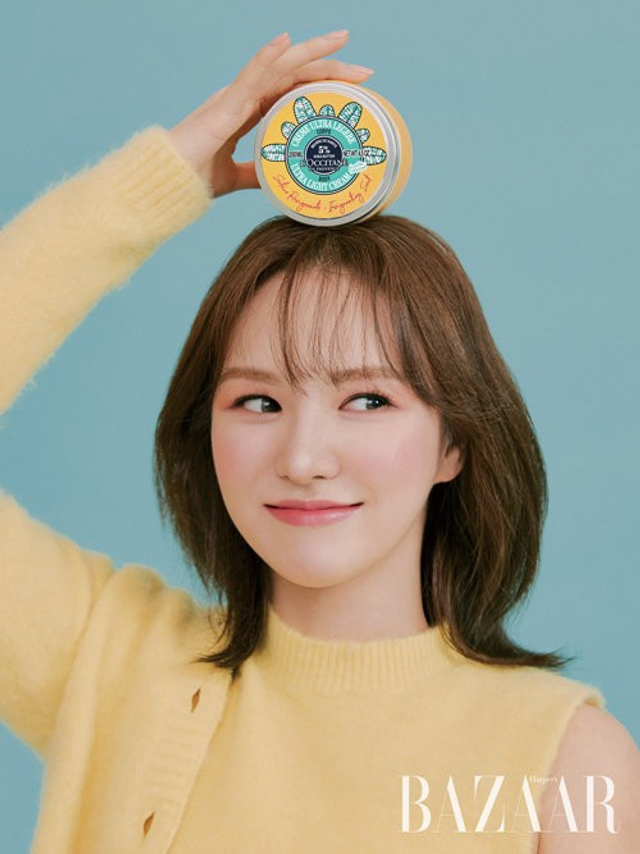 Wendy复出首拍写真状态满分 笑容甜美肌肤吹弹可破_新浪图片