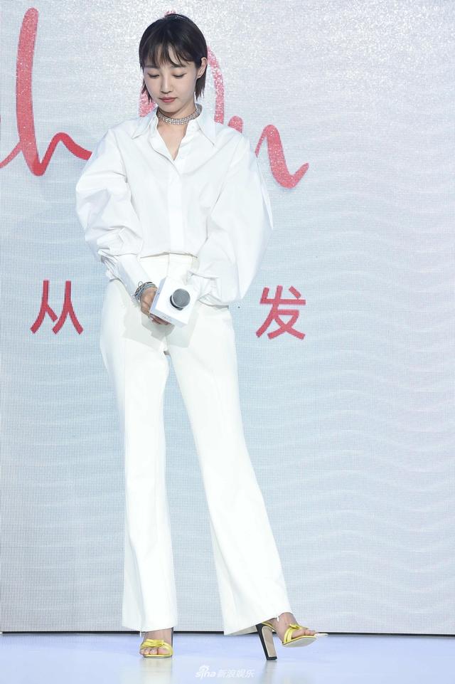 白百何自曝17年都在休息 与黄景瑜同框男帅女美新浪图片
