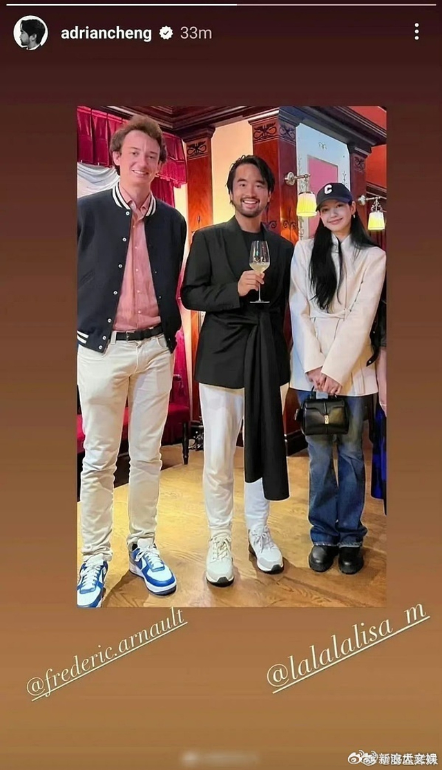 Lisa疑似与绯闻男友出游度假 两人被拍到在机场候机室同框_新浪图片