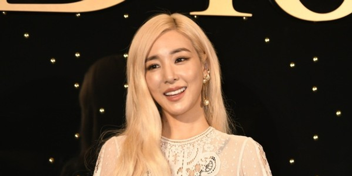 Tiffany:少时的意义不只是少女 是闺蜜扶持的力量_手机新浪网