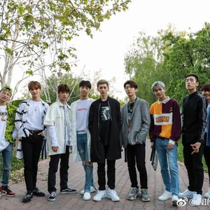 终于等到你！NINE PERCENT组合首张团体照曝光_手机新浪网