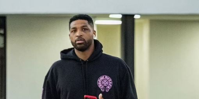 球星汤普森承认出轨有私生子 向科勒卡戴珊道歉_手机新浪网