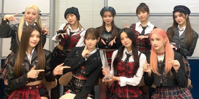 Kep1er获得日本新人榜冠军 三年内首个外国艺人_手机新浪网