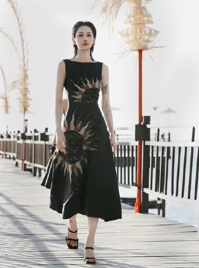 ALICEYU于巴厘岛发布2023高级手工坊系列和「BLACK DRESS小黑裙」独立系列_手机新浪网