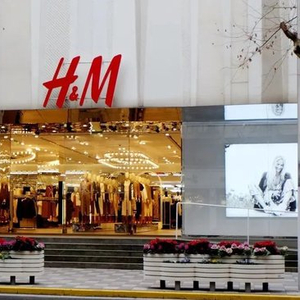 联名还救得了H&M吗？_手机新浪网