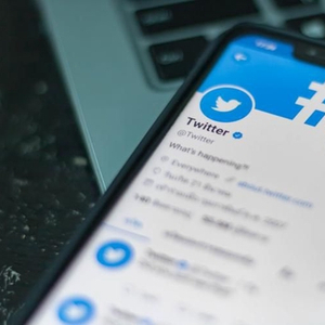 Twitter蓝V认证收费服务重新上线：已解决冒充名人问题_手机新浪网