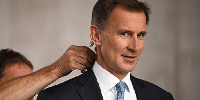 寻求更独立的专家建议 英国财政大臣亨特宣布“四人组”经济咨询委员会_手机新浪网