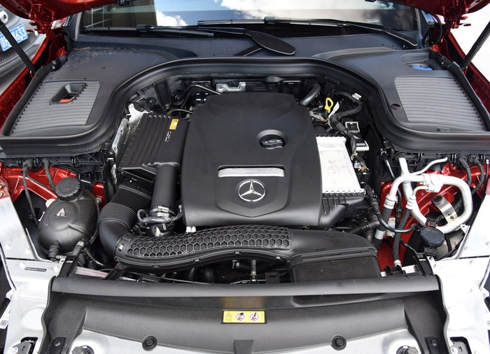 GLC中期改款来了，带全新前脸，全新发动机归来