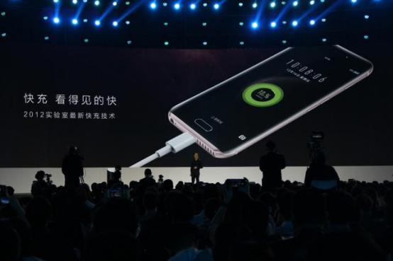 荣耀Magic2全新40w超级快充数据，安全系数高于OPPO__财经头条