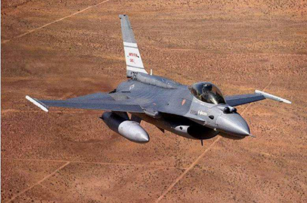 美军F16再接大订单，单架售价达1.2亿美元，用于替换退役米格29