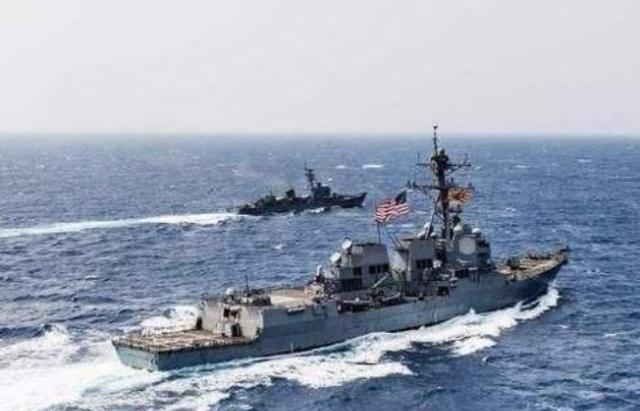 美舰再闯海峡，500米处水面一声爆炸，大国：这是最后一次警告|爆炸|美军|大国_新浪新闻