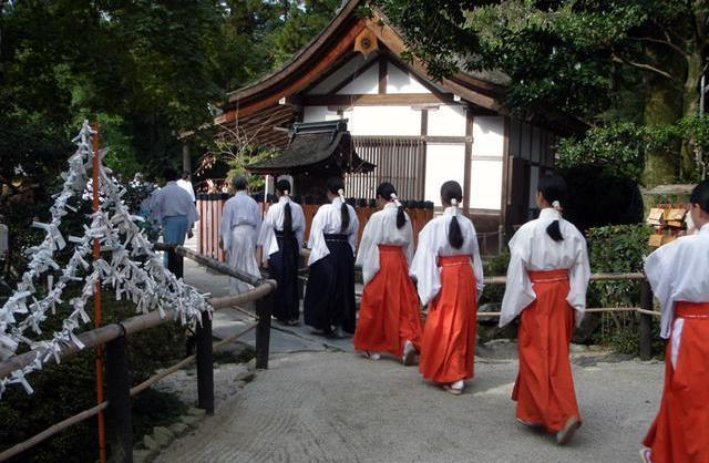 狄仁杰生前拆淫祠1700座，功在当代利在千秋，死后自己祠堂却不保