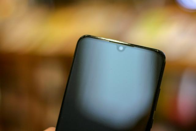 华为nova4e前置3200W立体美颜镜头自拍超细腻__财经头条