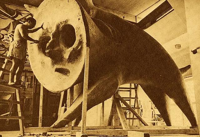 冈本太郎 | 艺术是TNT!