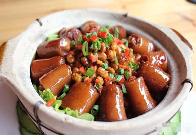 猪尾巴有哪些好吃的做法？红烧猪尾巴是一道富含胶原蛋白的美颜菜