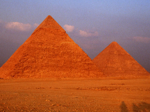 古典金字塔的演变过程，从阶梯金字塔到标准金字塔__财经头条