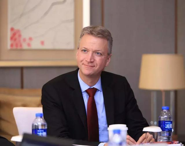 Hitachi Vantara一周年，做数字化风暴中的“指南针”__财经头条__新浪财经