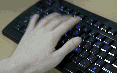 当年被喷手残才用的qwer成了电竞主流, 现在会用cewd的不超过十个