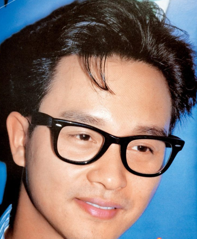 回顾张国荣早年罕见魅力相，型英帅靓正爆镜！