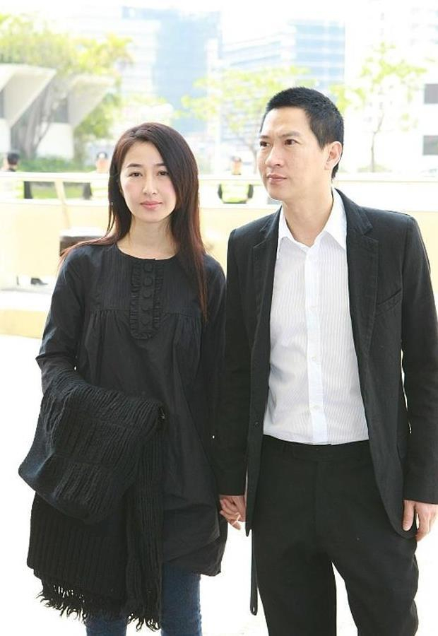 张家辉：他一生成就很多，但最大的还是娶到贤妻关咏荷