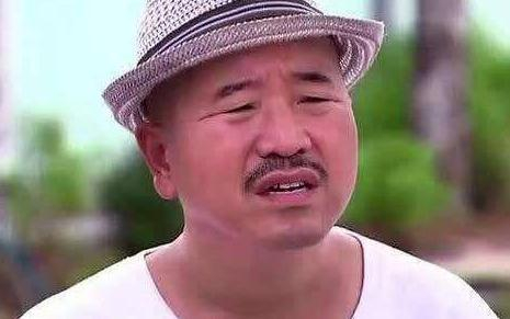 他是王小利儿子，被称为“东北都敏俊”，如今拜郭德纲为师学相声