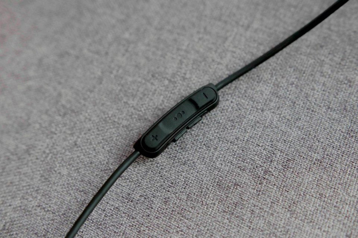 别浪费口水了，戴着Bose QC30根本听不到你说话__财经头条__新浪财经