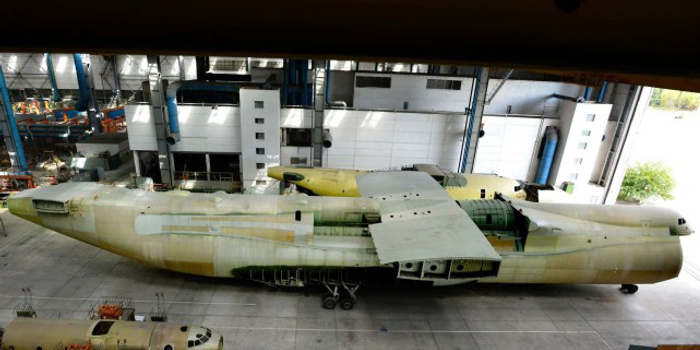 美媒：唯一能飞的安-225或已摧毁，但这型飞机还有可能飞上蓝天_手机新浪网