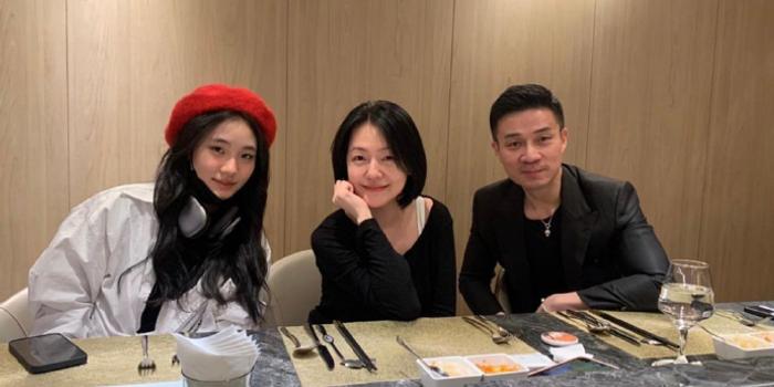 懒理近日风波！小s许雅钧为二女儿lily庆生手机新浪网