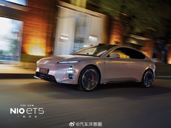 新蔚来ET5/ET5T上市，29.8万起标配ET9座舱技术|7座以上|25-35万|蔚来ET5_新浪新闻