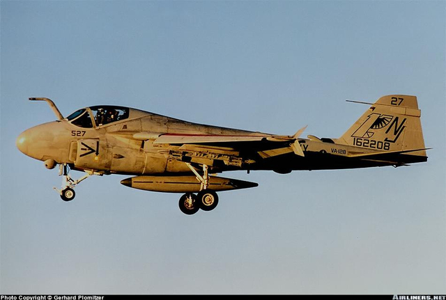 美国这款战机曾被我们干下！我军击落2架A6攻击机_新浪图片