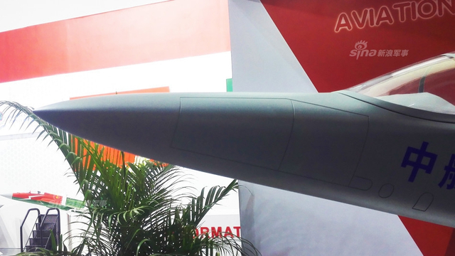 中国最优秀的教练机？L15B战机超清细节美如画_新浪图片