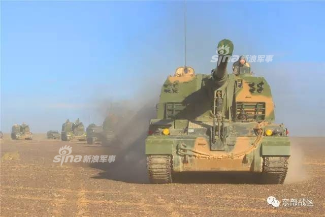 解放军又有新利器：将无人机塞到火箭炮内威力倍增_手机新浪网