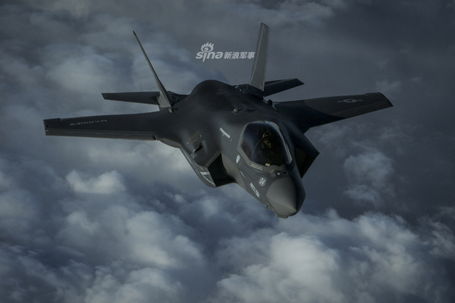 F35B战机阿拉伯海起降训练 尾喷结构一览无余(图)_手机新浪网