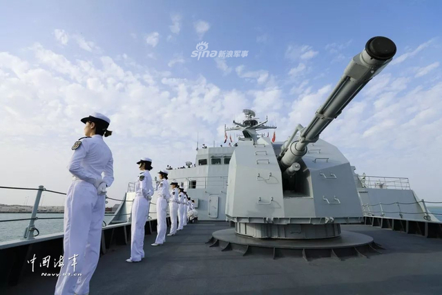 054AE护卫舰亮相阿布扎比 升级雷达搭配C-803导弹_手机新浪网