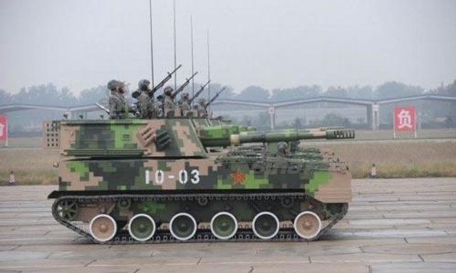 狠怼台三军演习！我军PLZ07自行榴弹炮火力朝天_新浪图片