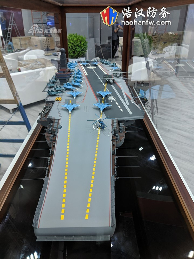 乌里扬诺夫斯克升级版？俄罗斯曝光最新航母设计模型_新浪图片