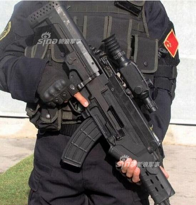 全军装备不嫌贵！我军11式战略步枪细节清晰曝光_新浪图片