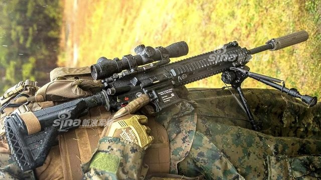 美陆战队换装M27步枪可配两脚架 威力堪比轻机枪_手机新浪网