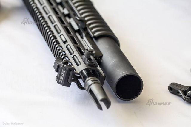 美陆战队换装M27步枪可配两脚架 威力堪比轻机枪_手机新浪网