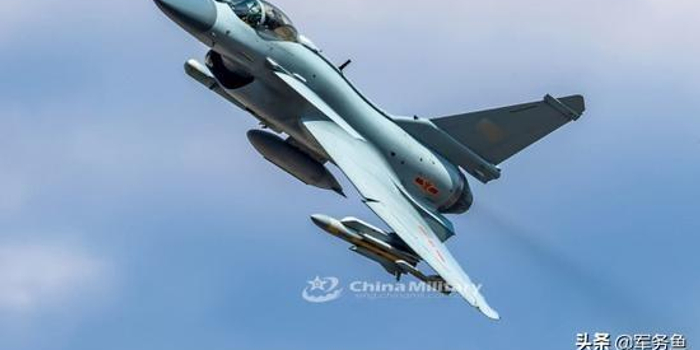 歼10B挂载电子吊舱和YJ-91导弹 变身为恐怖雷达杀手_手机新浪网