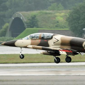 中东打仗为何偏爱这种教练机？便宜好用美民间也爱买_手机新浪网